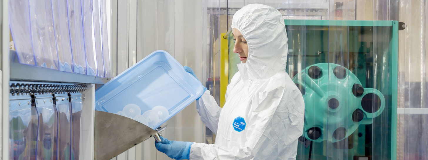 Plastics Cleanrooms | ISO Cleanrooms | Connect 2 Cleanrooms