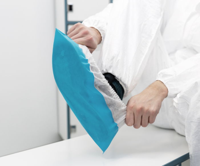 Cleanroom Gowning and Entry Procedure - Connect 2 Cleanrooms