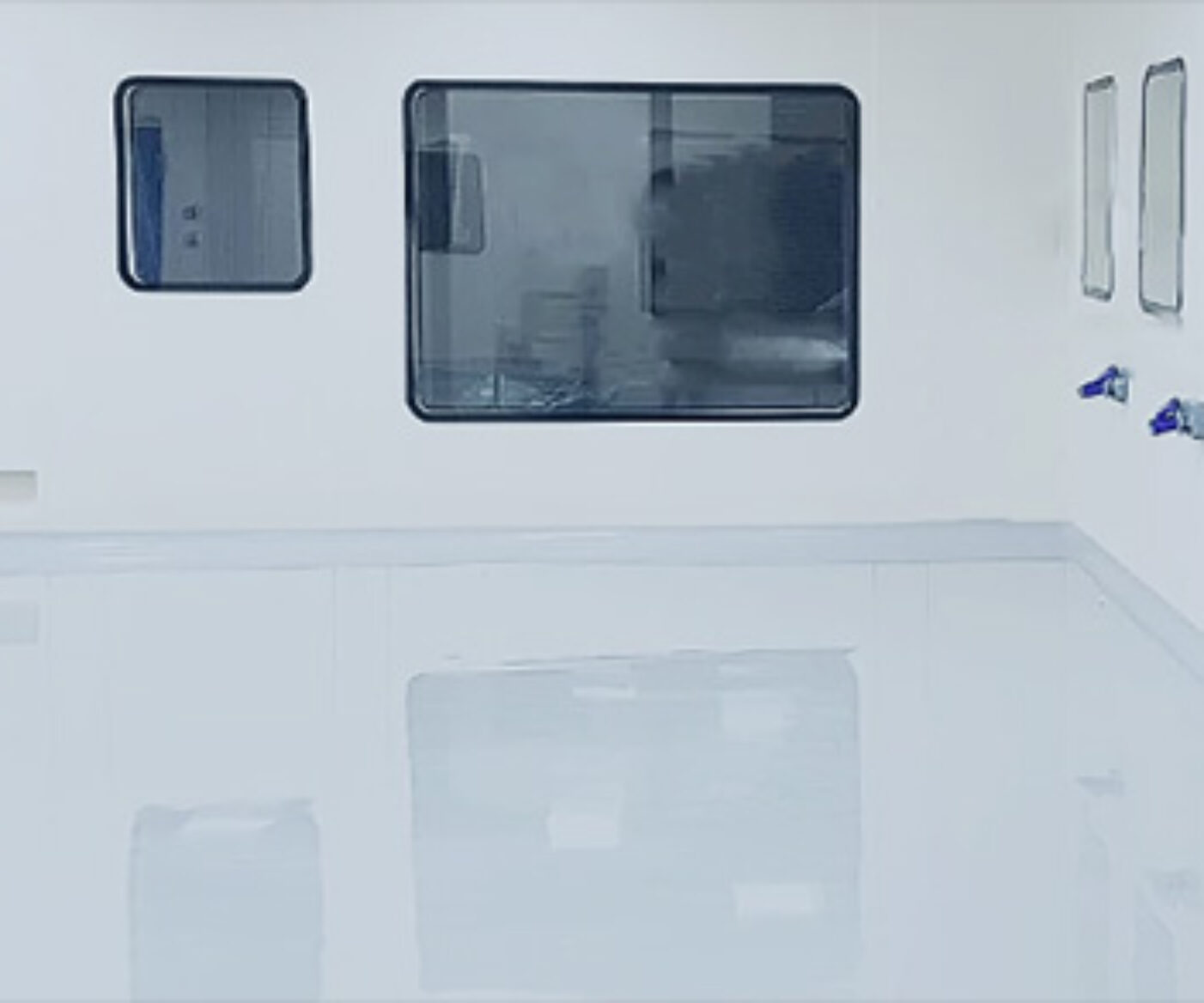 Glass Reinforced Polyester (GRP) Cleanroom Panels